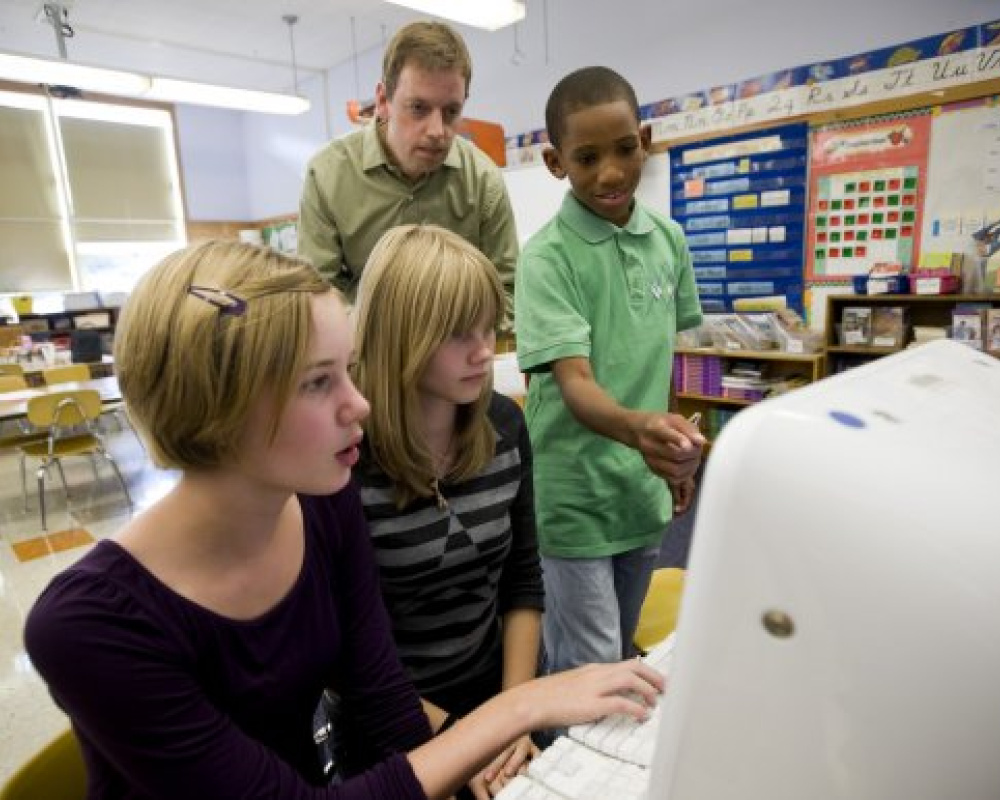 Hi Tech Mid Tech Low Tech The Personalized 21st Century Classroom